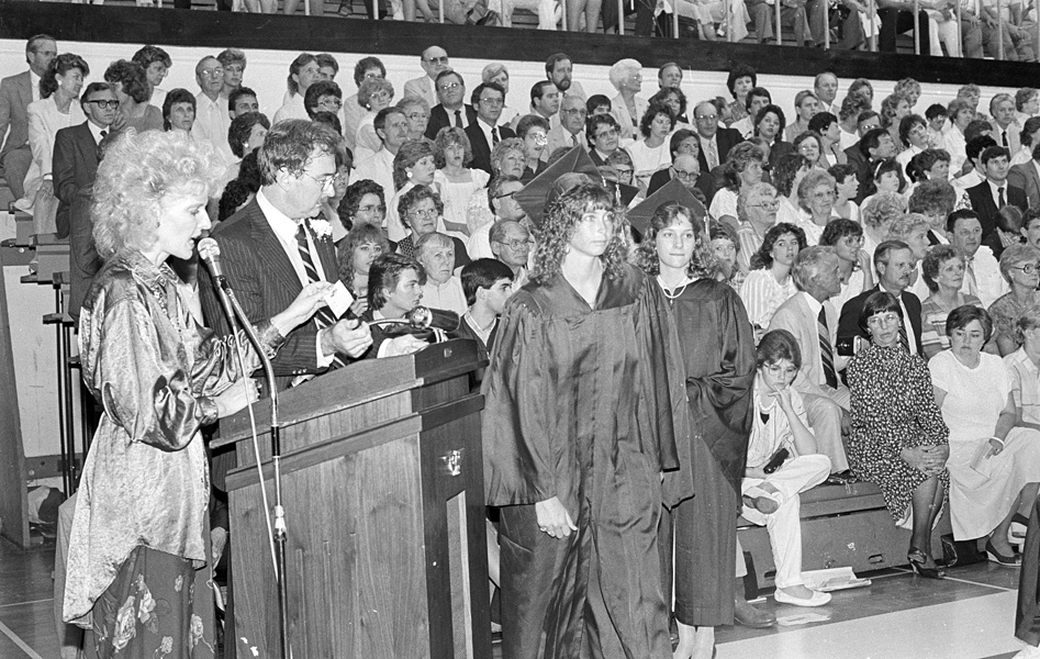 Oak Park Image Archive - 1985-1986